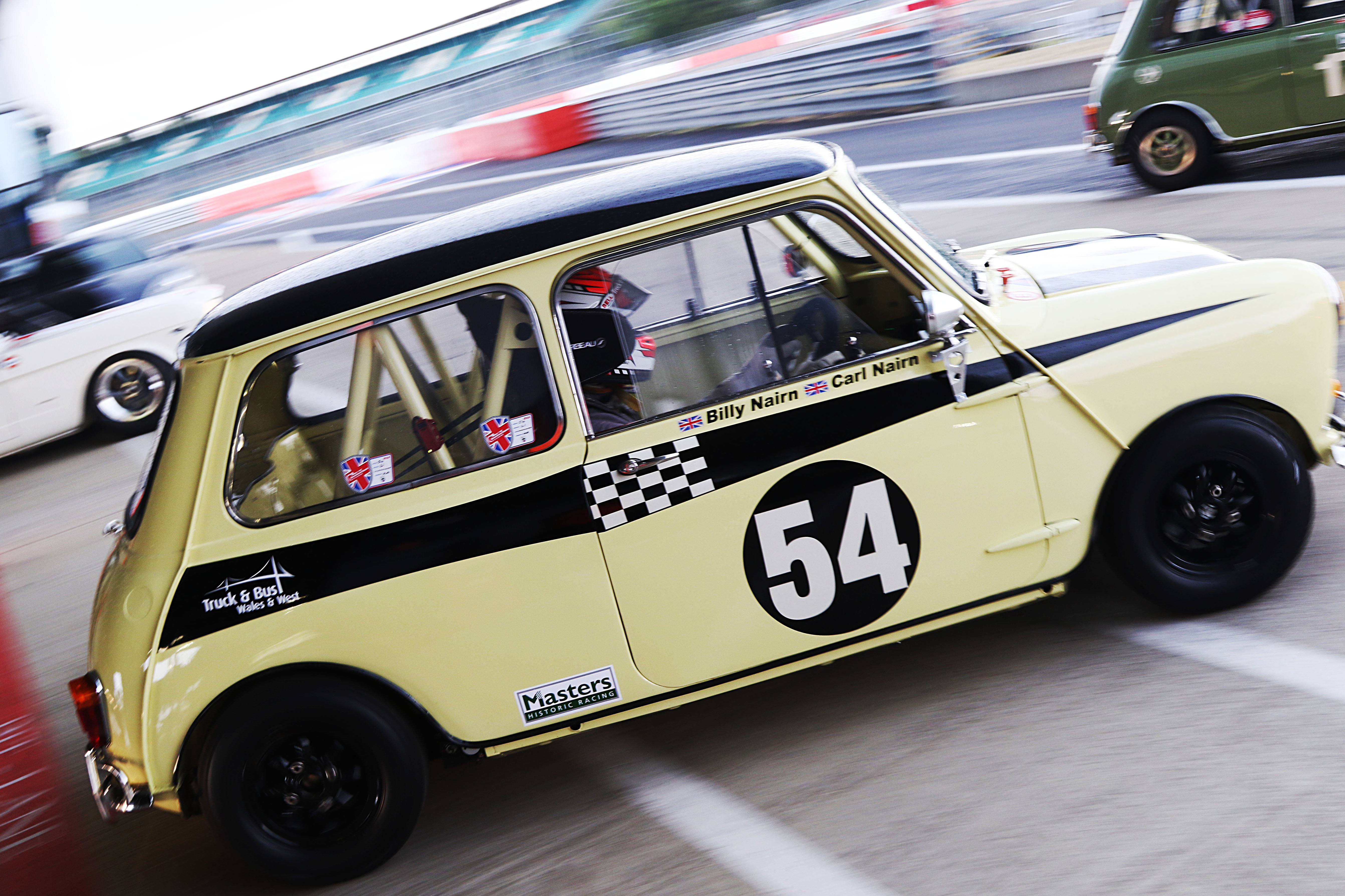 Sixty Minis to Race on Sixtieth Anniversary! | HistoricRacingNews.com
